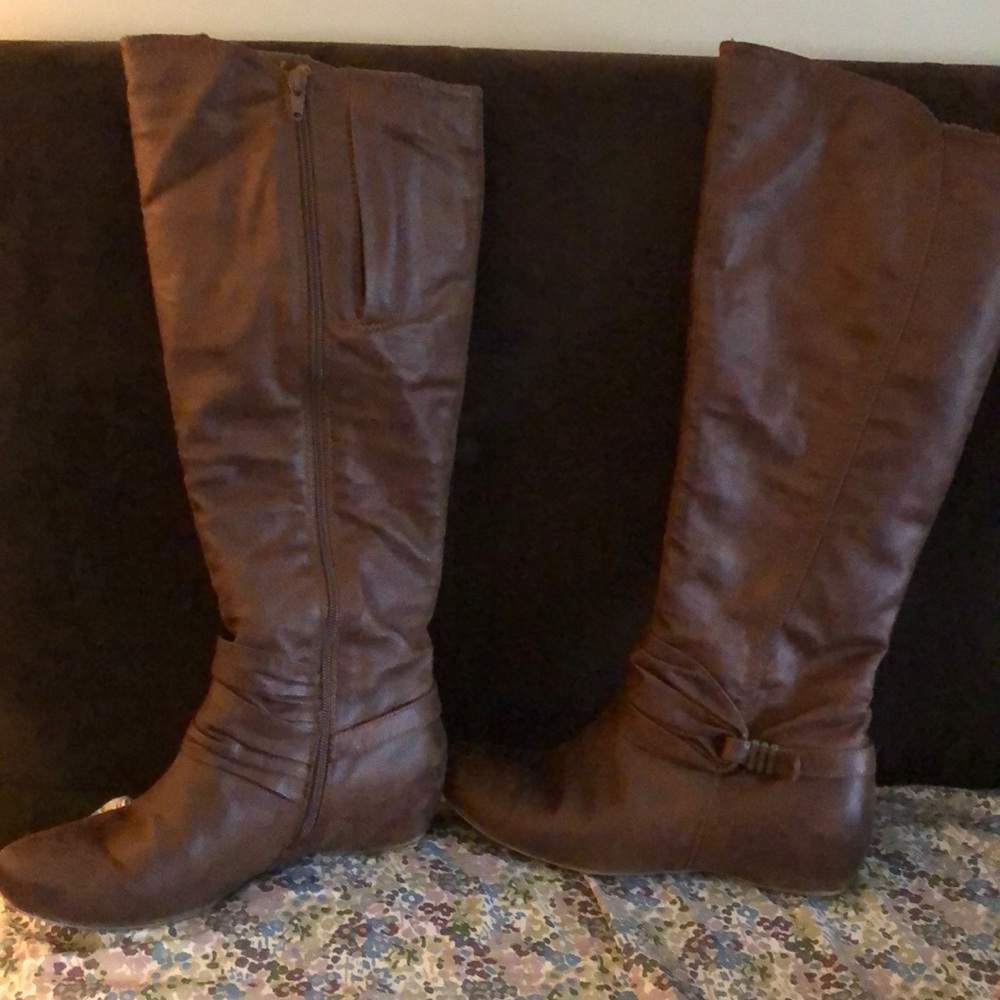 Bare Traps Tall Boots - Gem